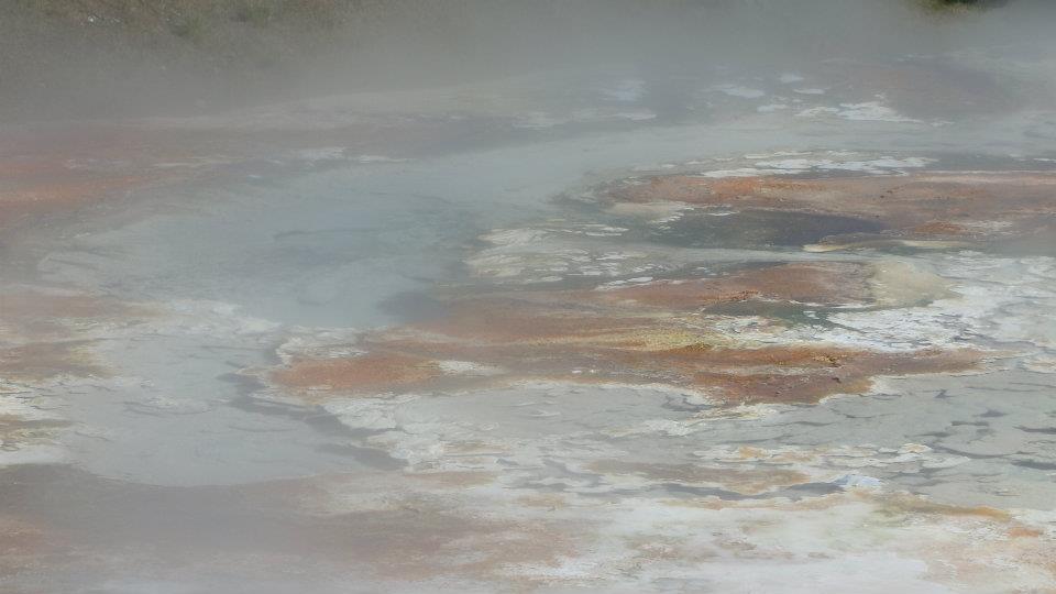 Yellowstone: Mammoth Hot Springs – scott turner hikes